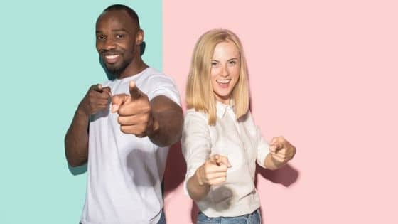 Body Language Signs Someone Likes You or Attracted to You